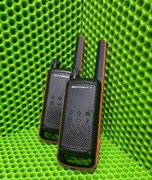 Комплект раций Motorola Talkabout T82