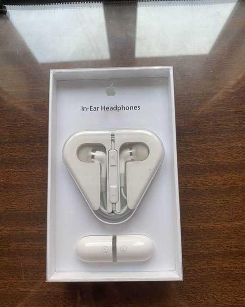 Наушники Apple In-Ear Headphones