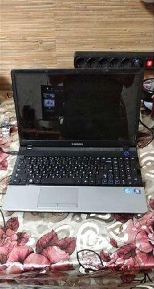 Ноутбук Samsung 300e5a