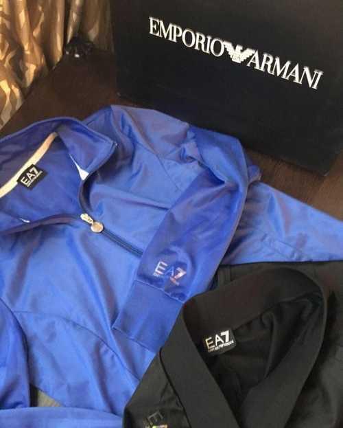 Спортивный новый костюм EA7 Armani