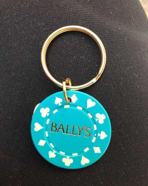 Брелок с фишкой из казино Bally’s США новый