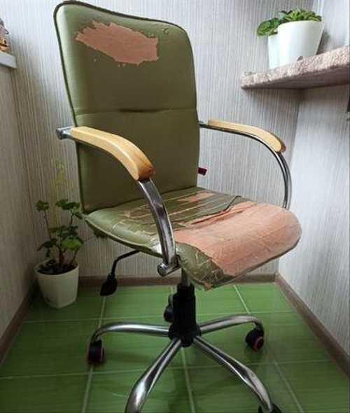 Компьютерное офисное кресло/стул