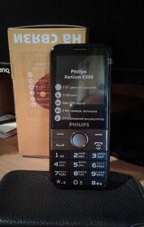 Филипс 580 телефон. Philips e580.