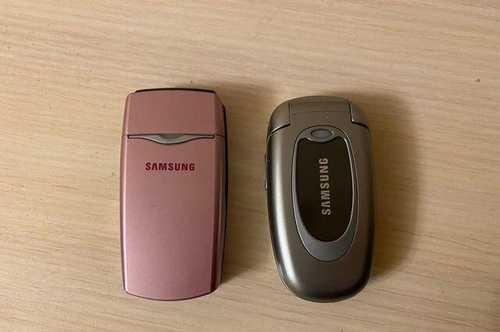 Мобильный телефон раскладушка Samsung