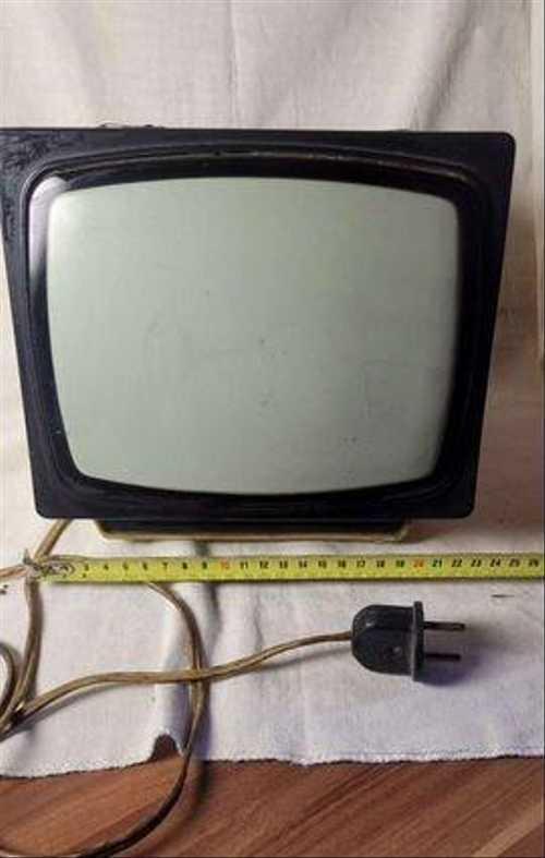 Переносной телевизор электроника 404-Д