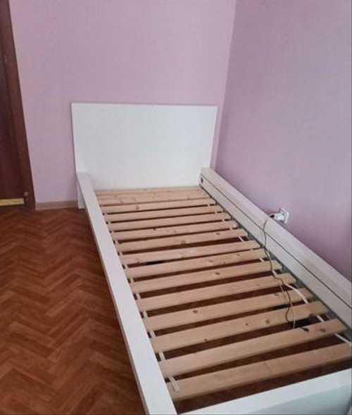 Кровать IKEA malm