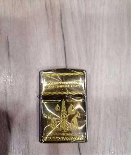 Зажигалка "типа" Zippo но не Zippo