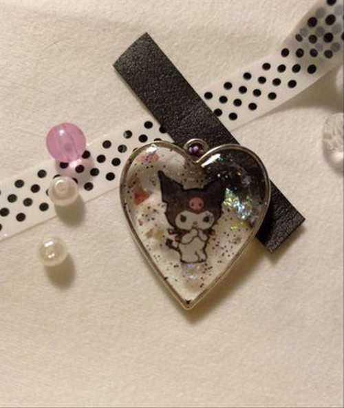 Кулон из эпоксидной смолы