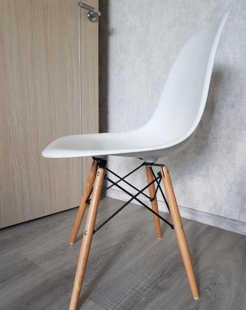 Стулья eames