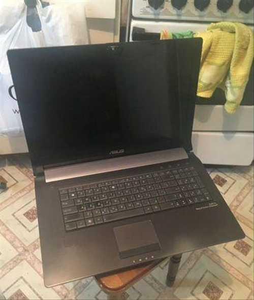 17.3" Asus N73S Intel core i5 2.4ghz/4gb(16gb) /50