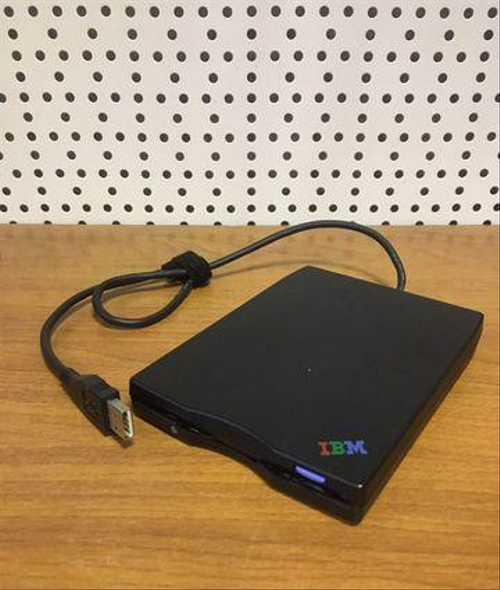 Флоппер IBM USB Portable Diskette Drive