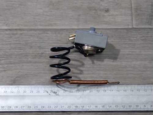 Термостат капиллярный аварийный SPC-M90 16А WTH406