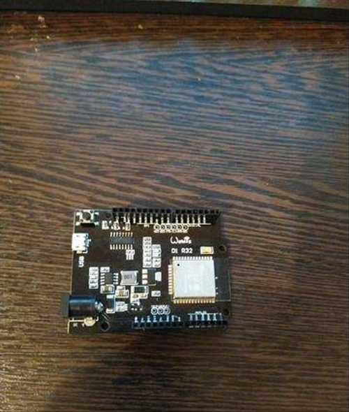 Arduino wemos esp32 d1 r32