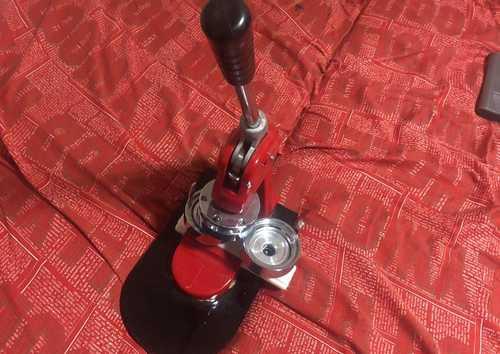 Станок для значков