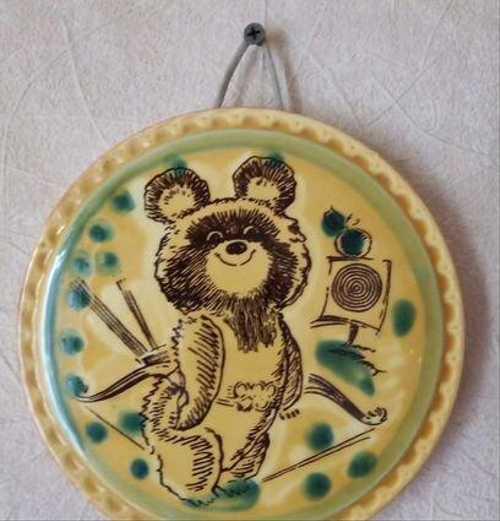 Тарелка, панно олимпийский мишка. 1980 год