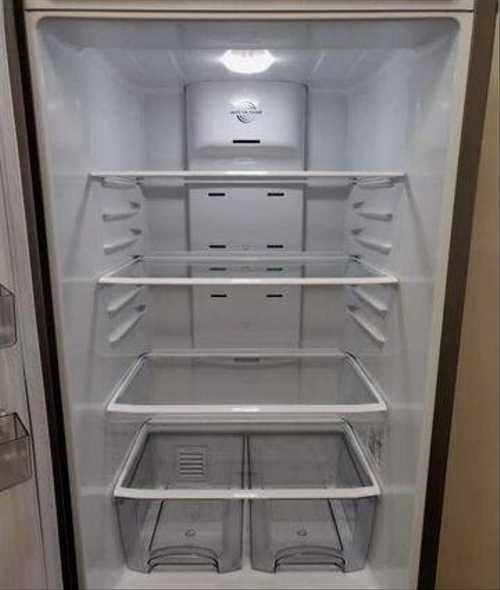 Бу холодильник в идеале рабочее всё нофрост