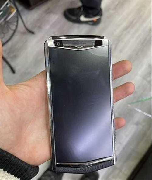 Телефон Vertu