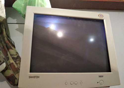 Монитор 17" SAMSUNG Samtron 76BDF