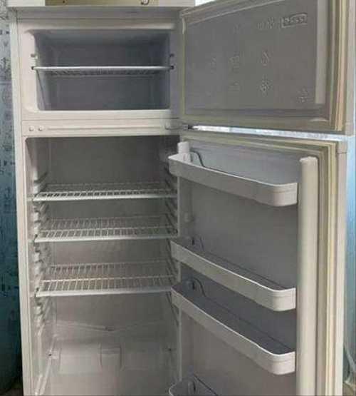 Холодильник indesit ST167.028