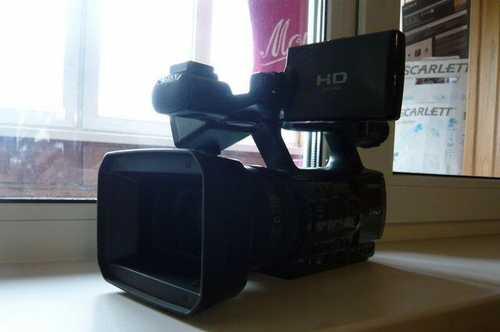 Видеокамера Sony HDR-AX-2000E