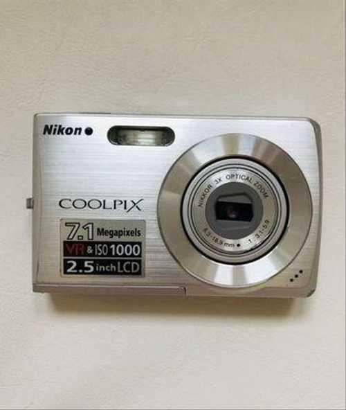 Компактный фотоаппарат Nikon Coolpix S200