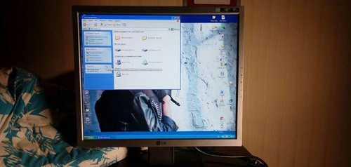 Монитор LG Flatron L1752S-SF