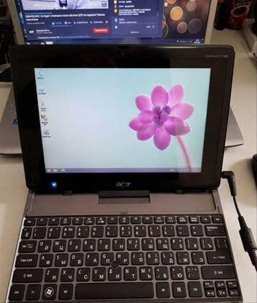 Сенсорный нетбук Acer W500