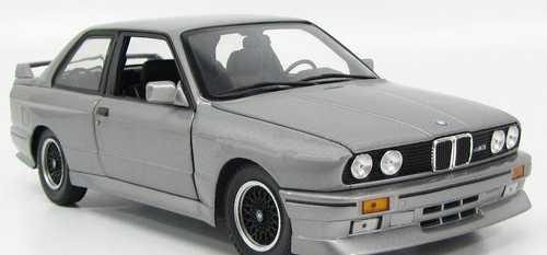 BMW E30 M3 1:18 - Все открывается