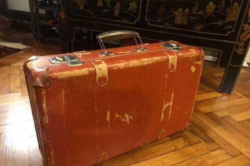 Винтажный чемодан