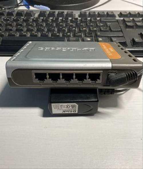 Продается коммутатор D-Link DES-1005D