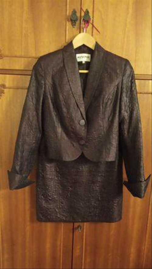Костюмы женские, р. 44, 46, Польша