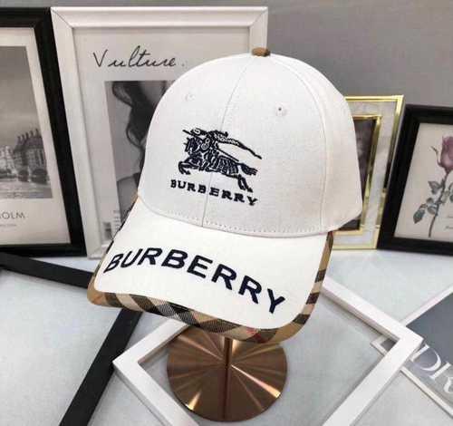 Бейсболка кепка Burberry чёрная и белая