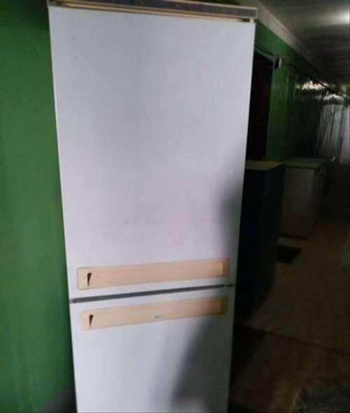 Холодильник б/у "stinol-103"(RF S 345)