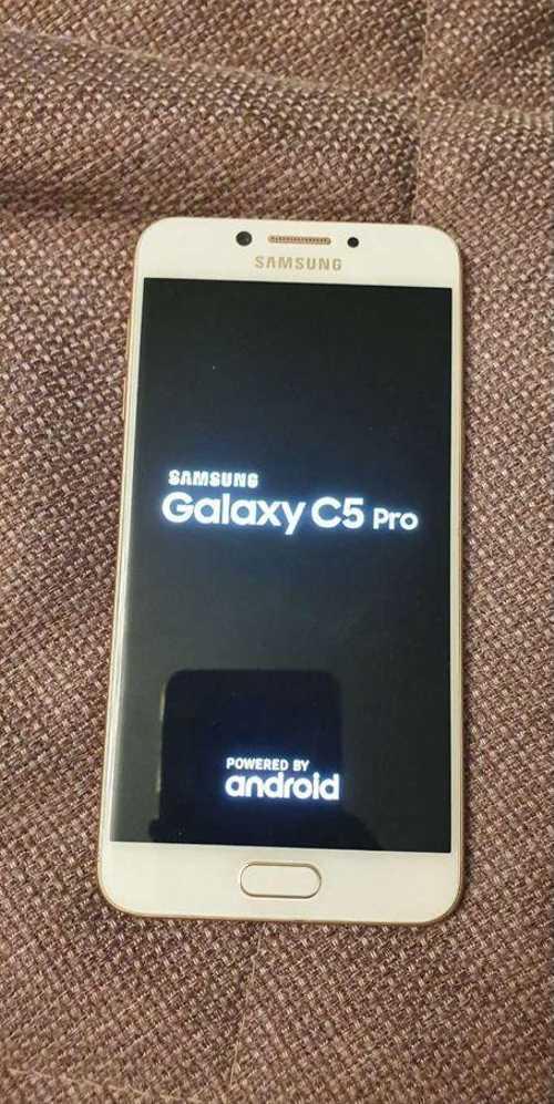 Телефон Samsung C5 Pro