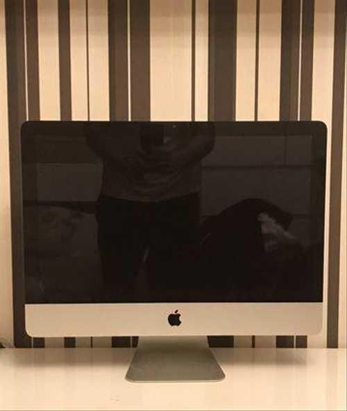 Apple iMac 21 5 2010