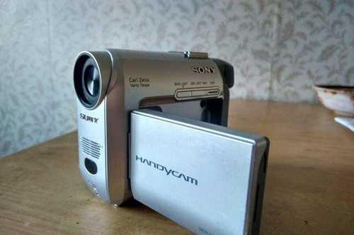 Видеокамера Sony DCR-HC20E Handycam (Carl Zeiss)