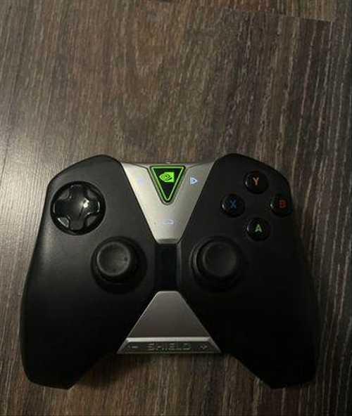 Игровой джойстик nvidia Shield