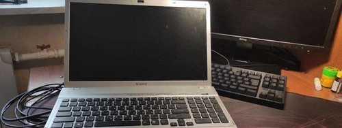 Ноутбук Sony Vaio vpcf11m1r
