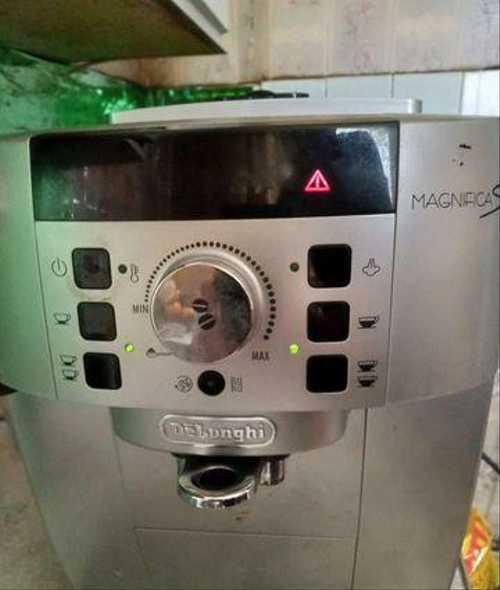 Кофе машина delonghi