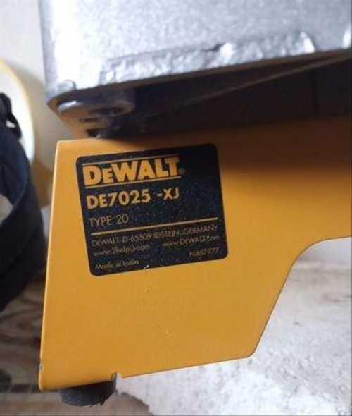 Торцовочная пила dewalt DWS780-QS