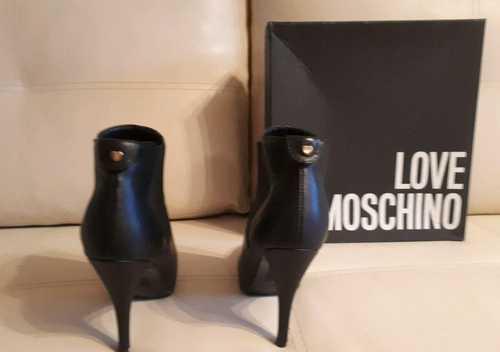 Ботильоны Love Moschino