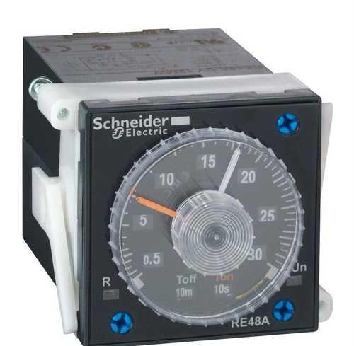 Реле времени Schneider Electric 48Х48