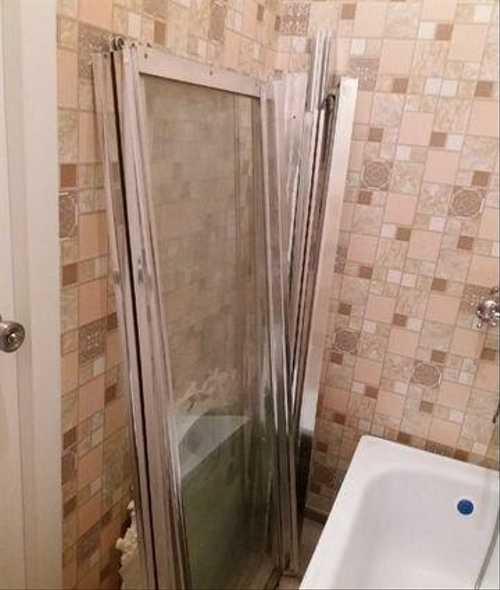 Стеклянная ширма шторка для ванной