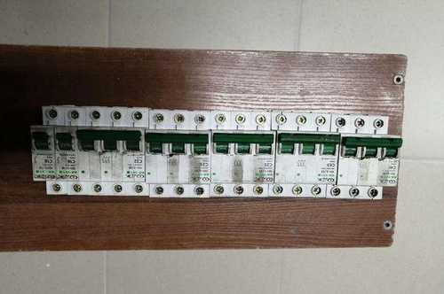 Автомат трехфазный