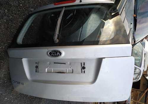 Крышка, дверь багажника Kia Carens 2006-2012 г.в