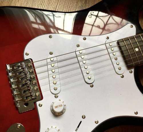 Электрогитара Fabio Stratocaster