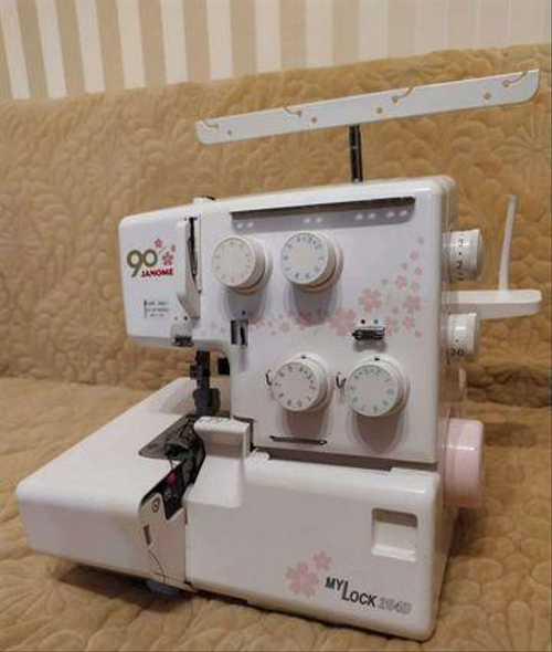 Оверлок Janome 204D