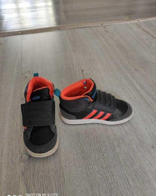 Кроссовки Adidass р.23