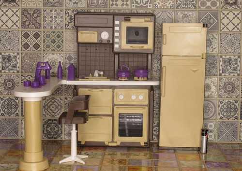 Кухня для Барби. Коричнево-бежевая. Россия