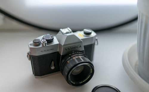 Пленочный фотоаппарат Yashica TL Electro